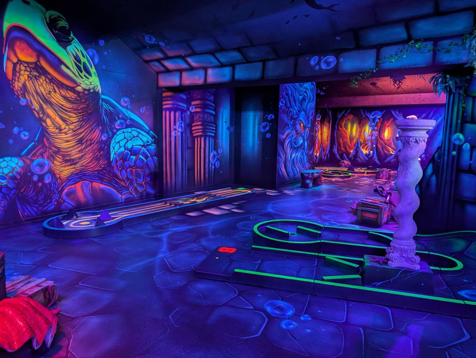 ocean 12 - Indoor mini-golf